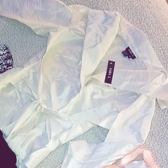 Sara | Tops | Sara I Womens Med White Long Sleeve Wtie And Tags Silk ...